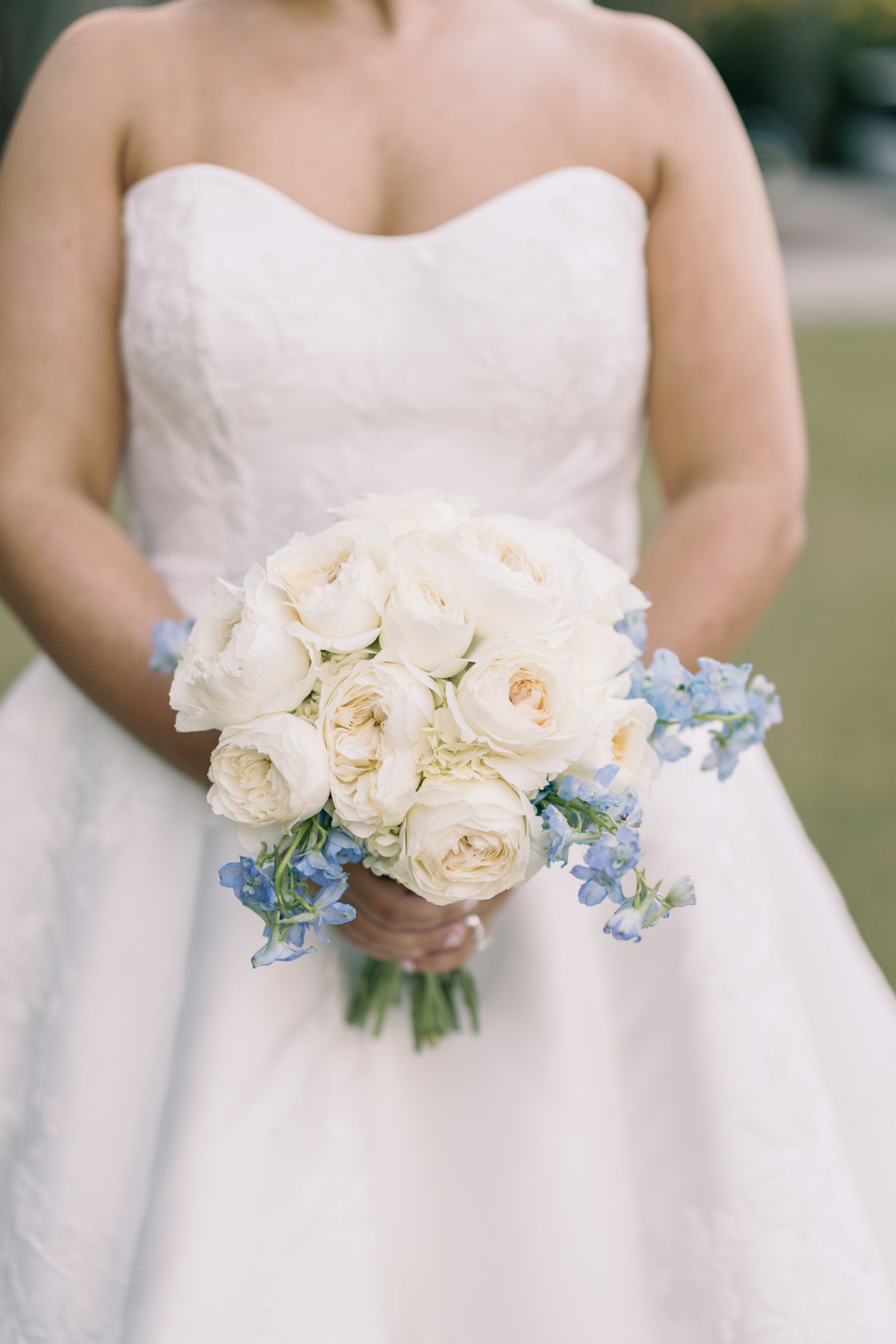 A Chic Coastal-Inspired Wedding at Forbes Farm - Magnolia Rouge