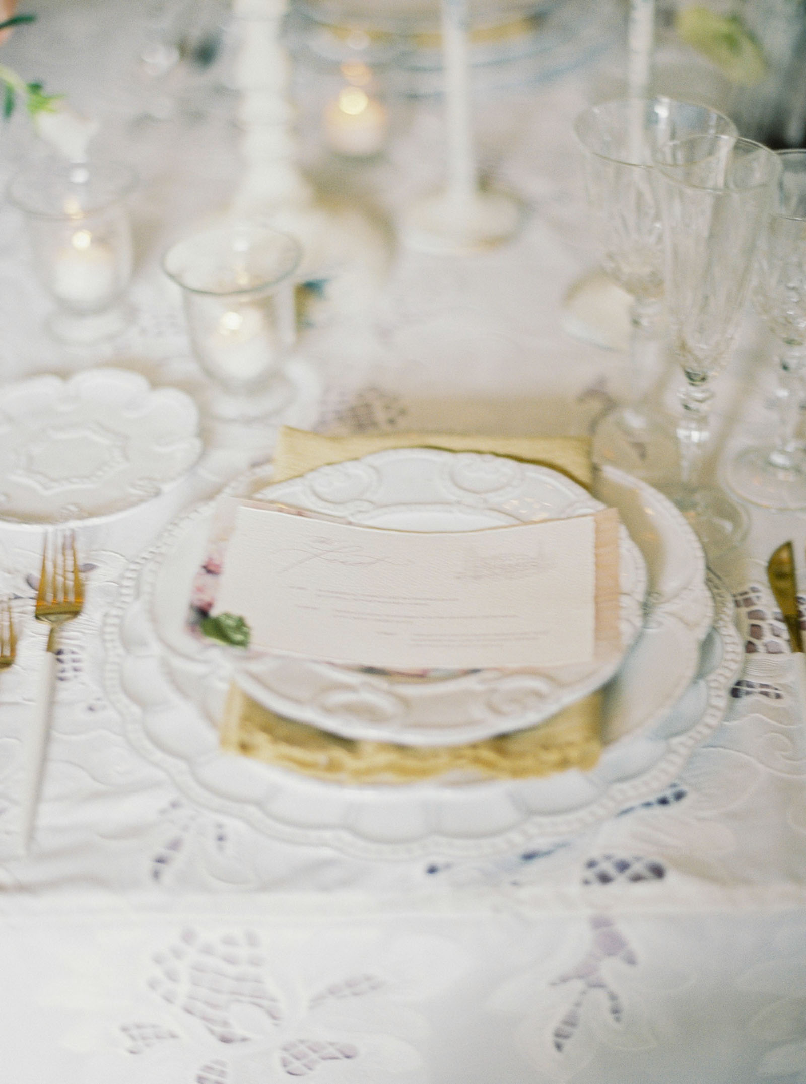 A Timeless Lake Como Editorial at Villa Aura del Lago - Magnolia Rouge